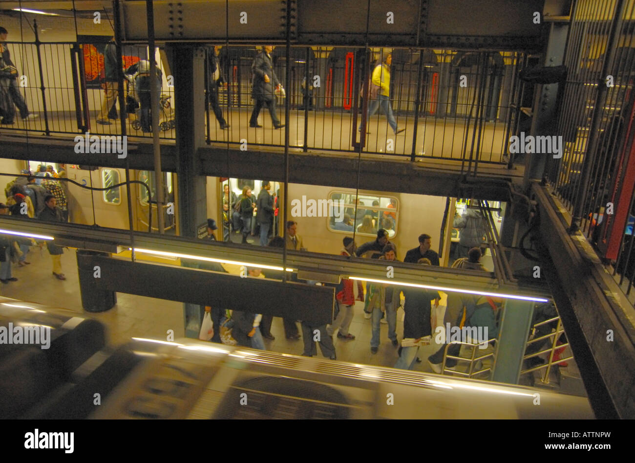 Mta new york hi-res stock photography and images - Alamy