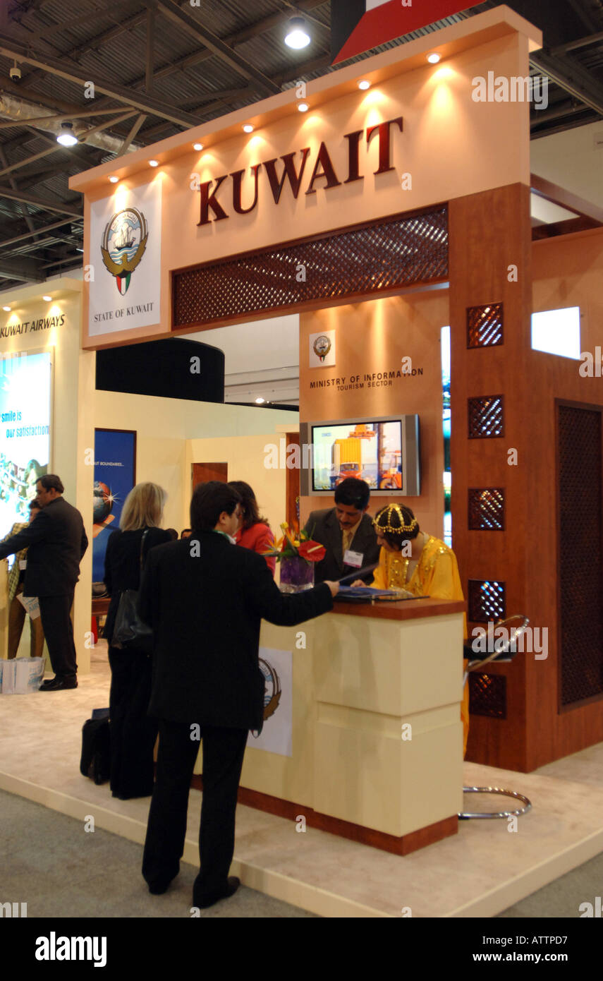 Kuwaiti stand hi-res stock photography and images - Alamy