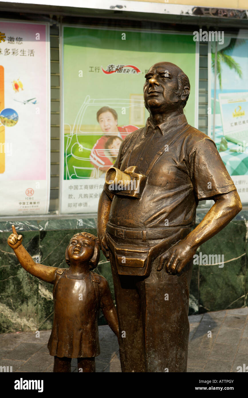 Guangzhou street life people hi-res stock photography and images - Alamy