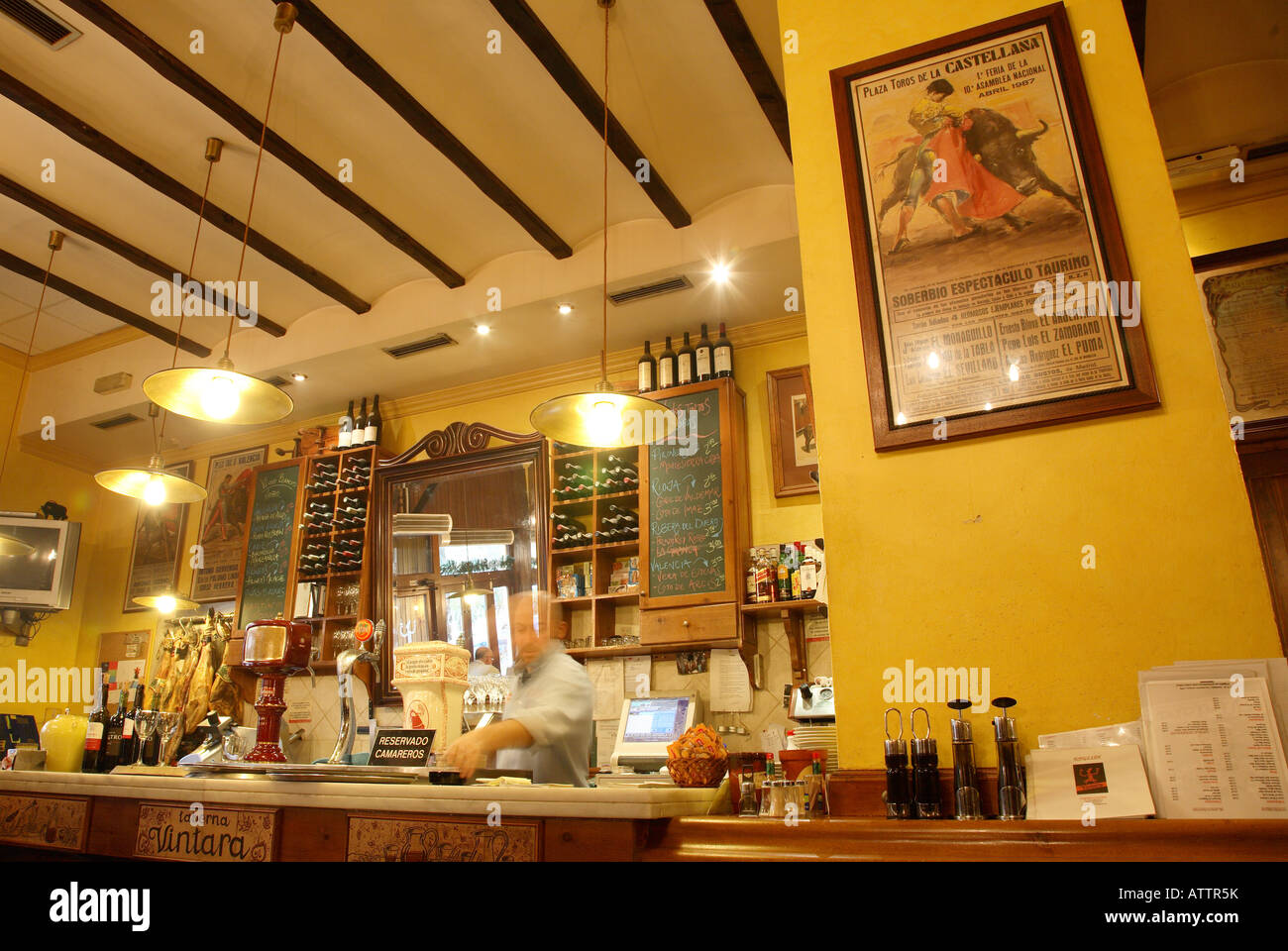 Bar nightlife spain hi-res stock photography and images - Alamy