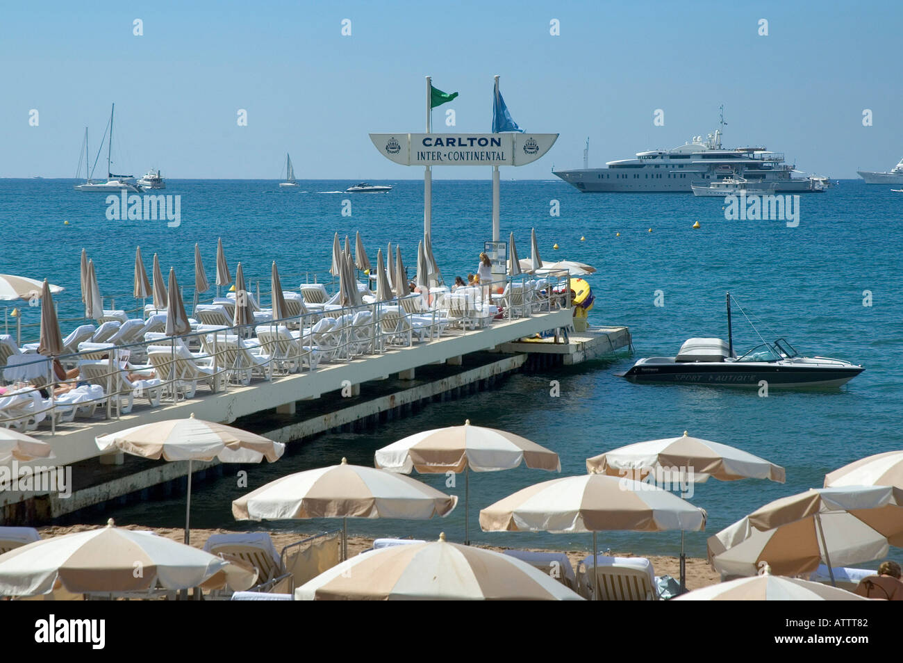 Cannes beaches hi-res stock photography and images - Alamy