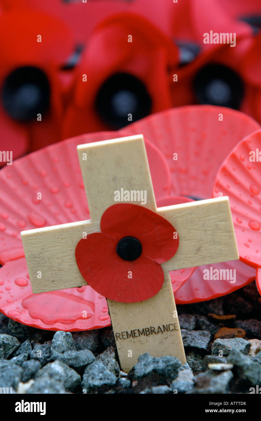 Red cross uniform hi-res stock photography and images - Alamy