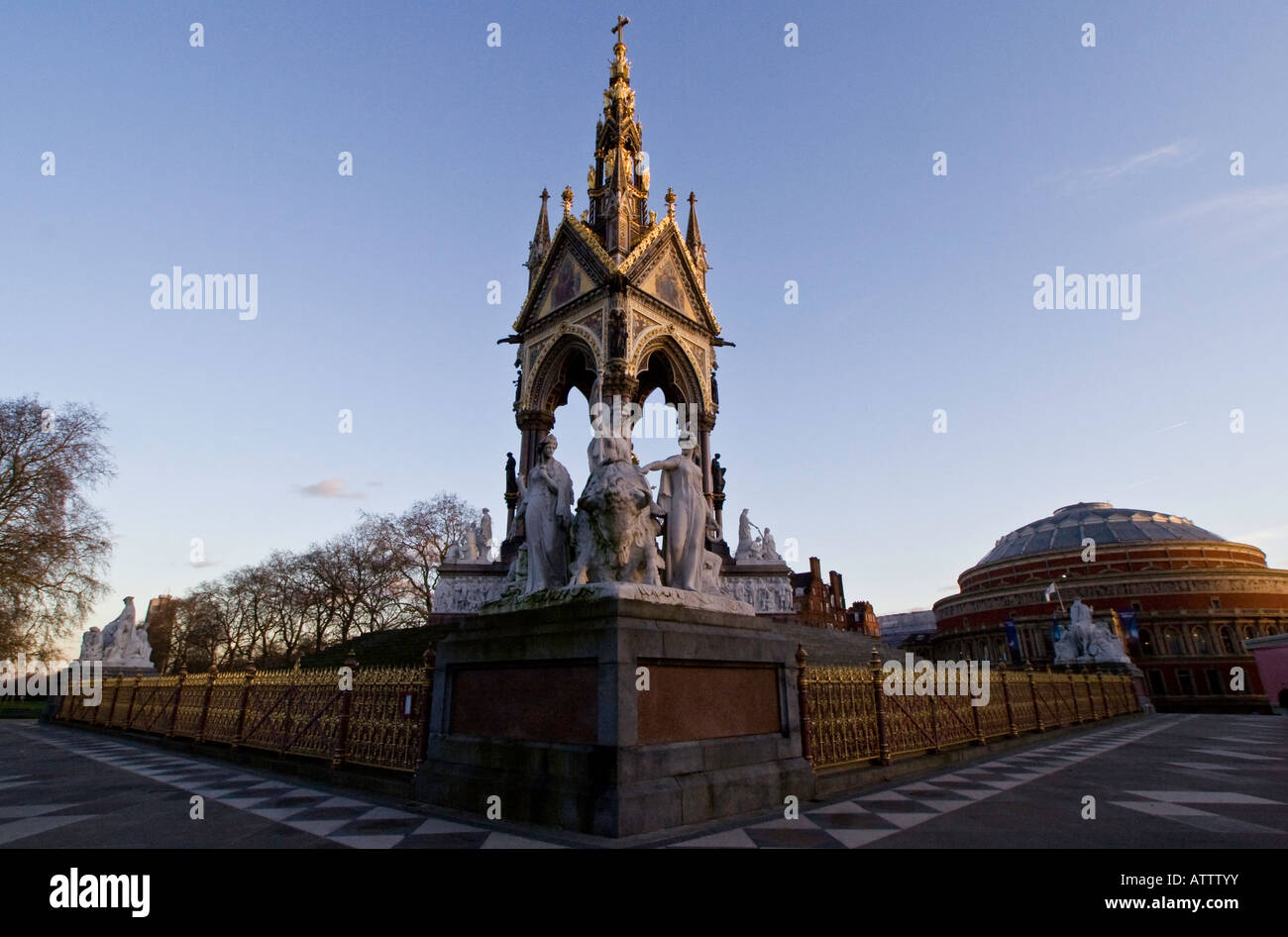 The Albert Memorial Stock Photo - Alamy