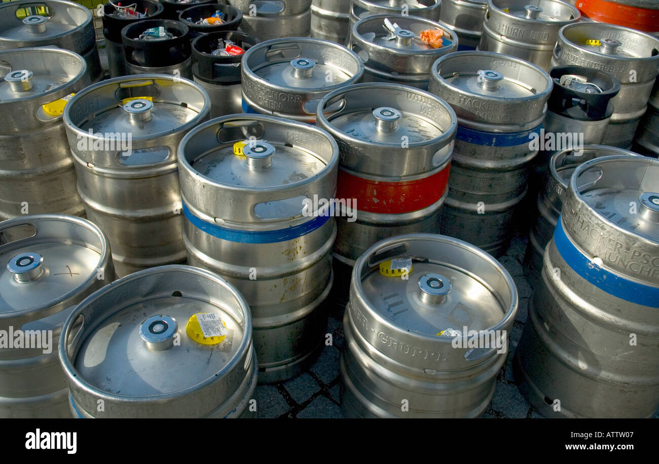 Kegs piled up hi-res stock photography and images - Alamy