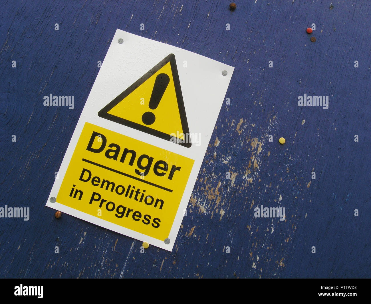 danger sign outside building site Stock Photo - Alamy