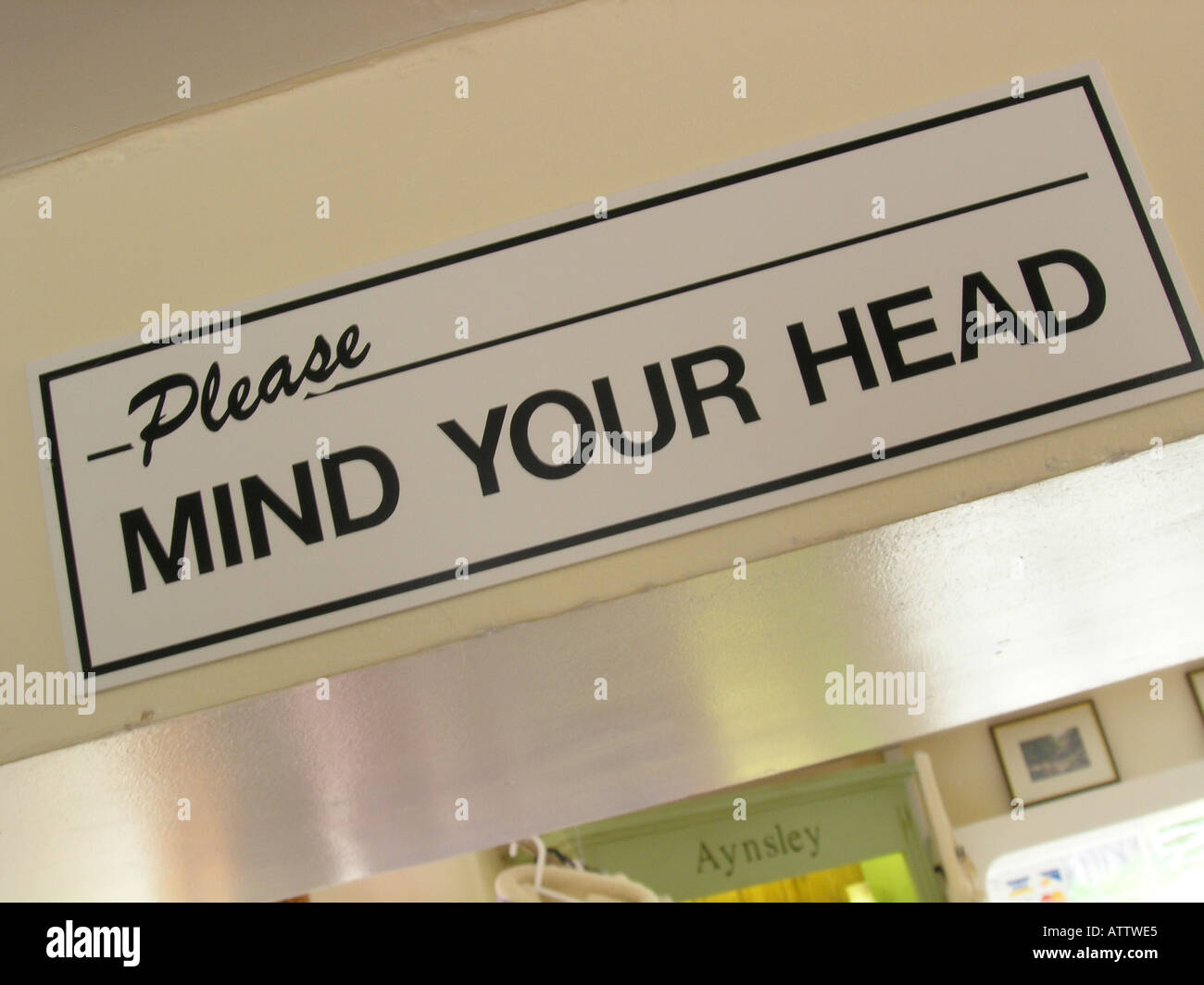 Please mind your head hi-res stock photography and images - Alamy