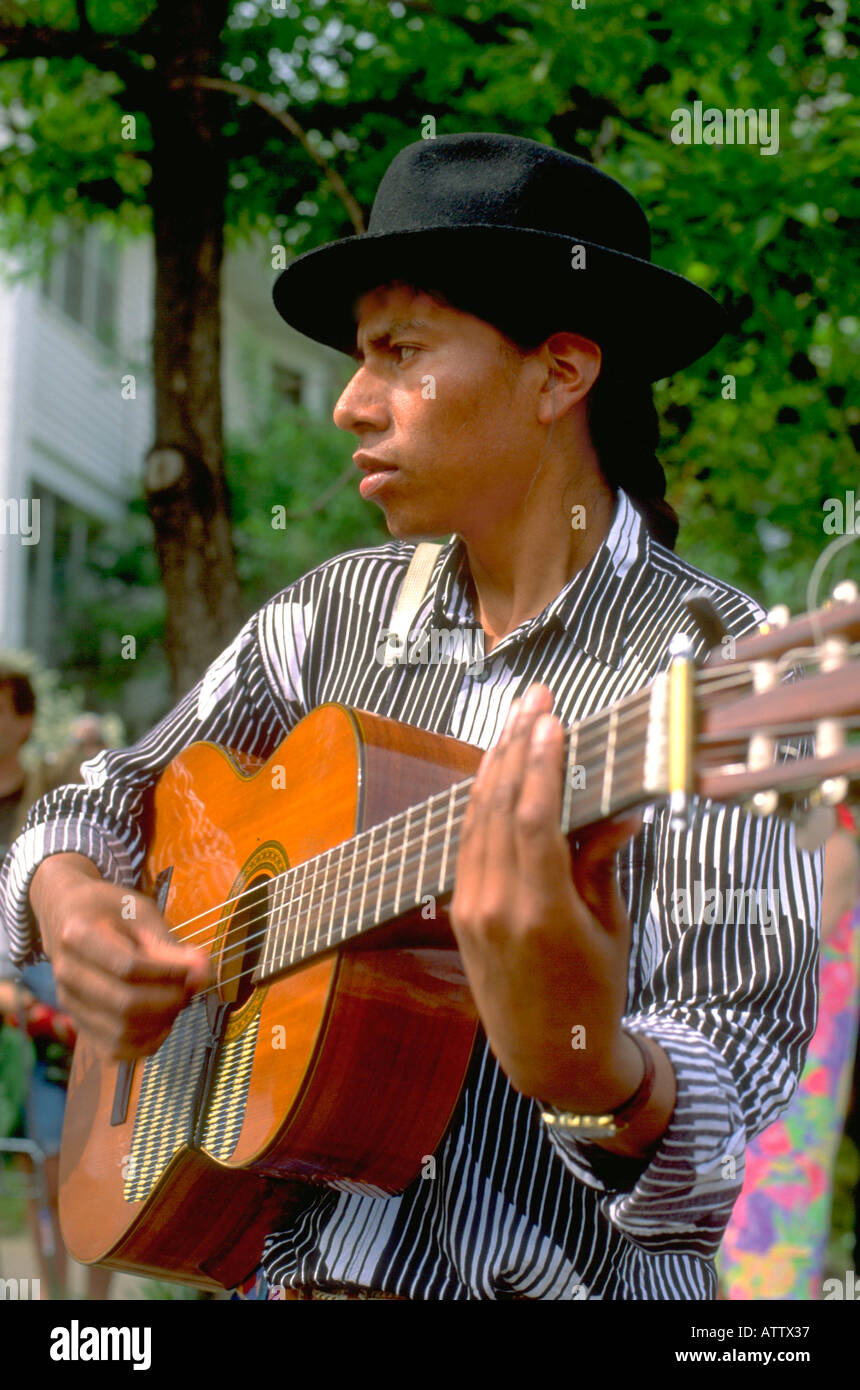 Andean music hi-res stock photography and images - Alamy