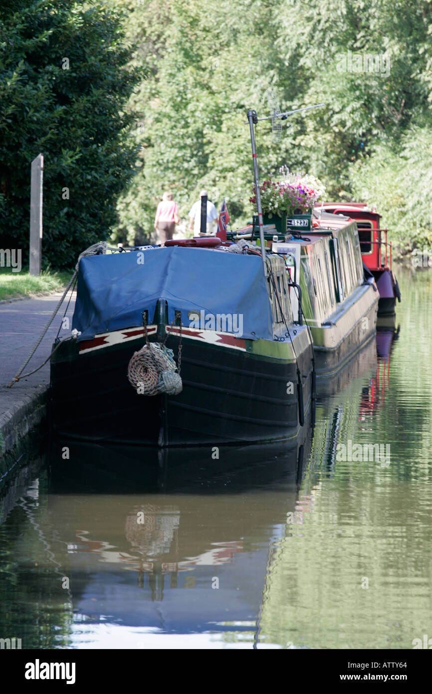 Nottingham canal narrowboats hi-res stock photography and images - Alamy