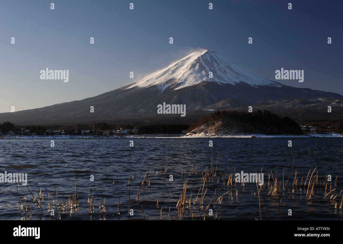 Snow-capped Mt Fuji above a lake, seen from Kawaguchiko, Japan Stock ...