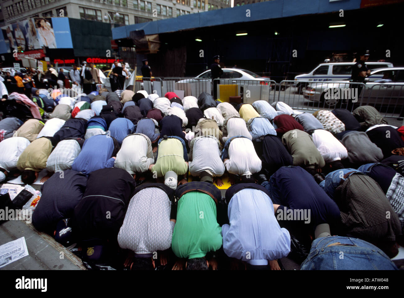 Prayer times muslim hi-res stock photography and images - Alamy