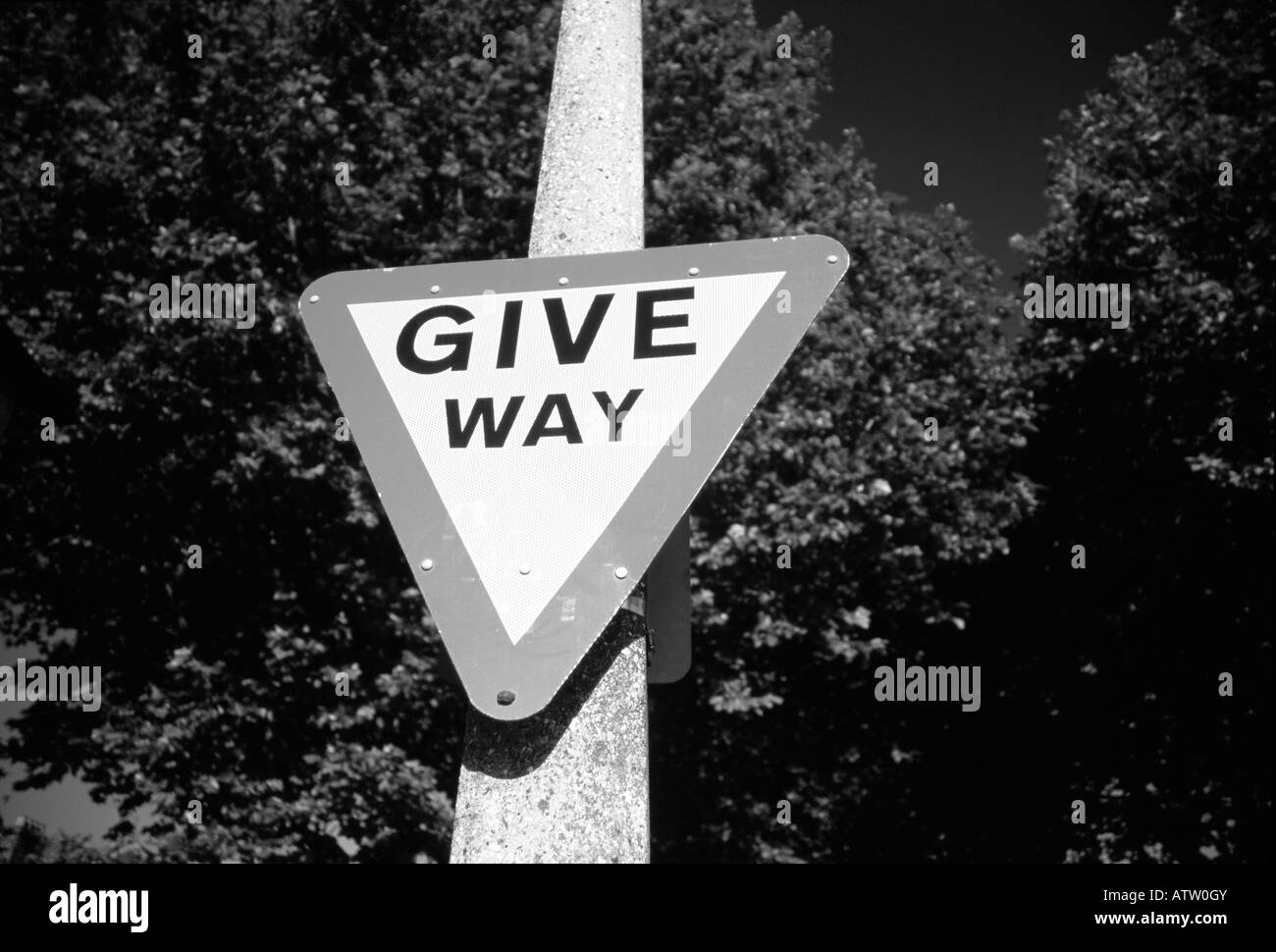 GIVE WAY SIGN Stock Photo - Alamy