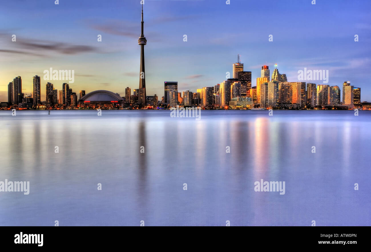 Toronto is hi-res stock photography and images - Alamy