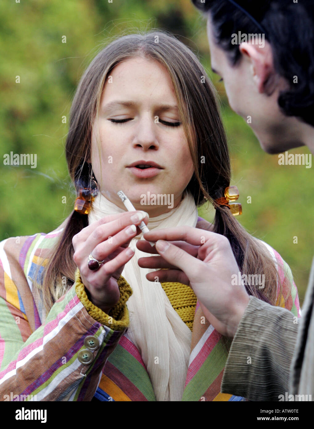 Man men people hippies hi-res stock photography and images - Alamy