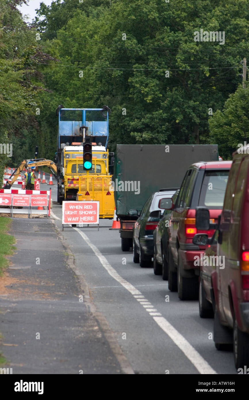 Temporary road work traffic lights hi-res stock photography and images ...