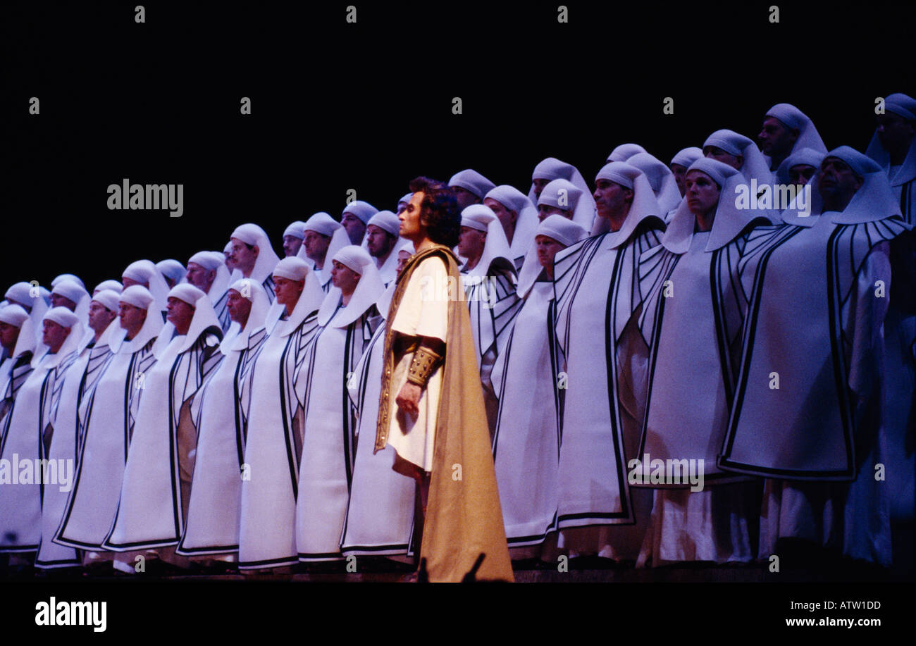 Verdi and aida hi-res stock photography and images - Alamy