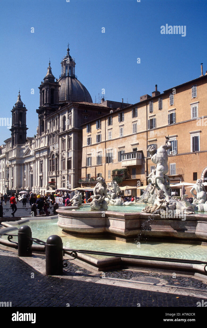 Navona square rome lazio hi-res stock photography and images - Alamy