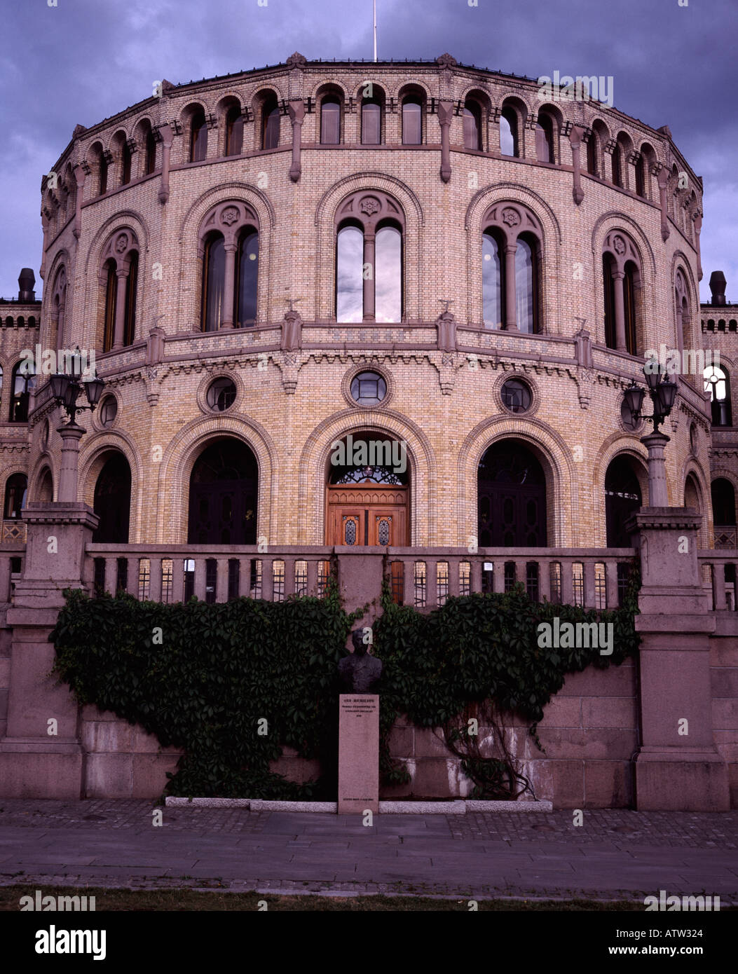 Stortinget hi-res stock photography and images - Alamy