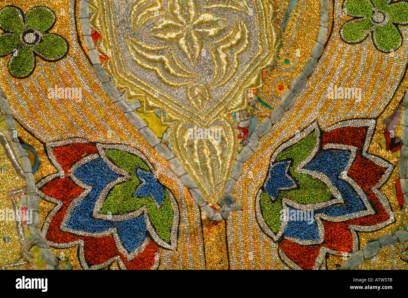 Gold Metallic Thread And Silk High Resolution Stock Photography and ...