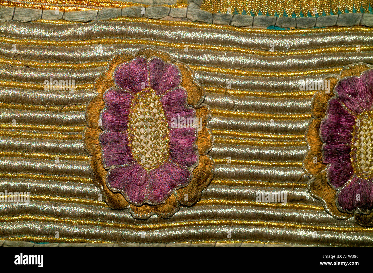 Metallic thread embroidery hi-res stock photography and images - Alamy