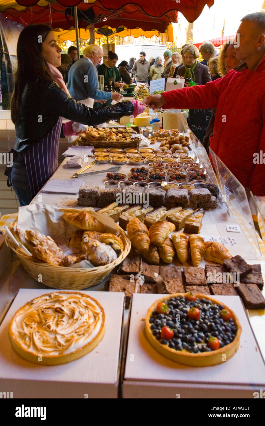 Borough market cake stall hi-res stock photography and images - Alamy
