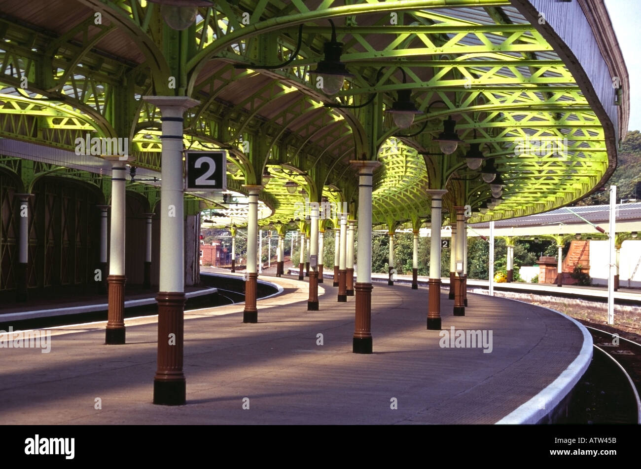 Curved Platforms High Resolution Stock Photography and Images - Alamy