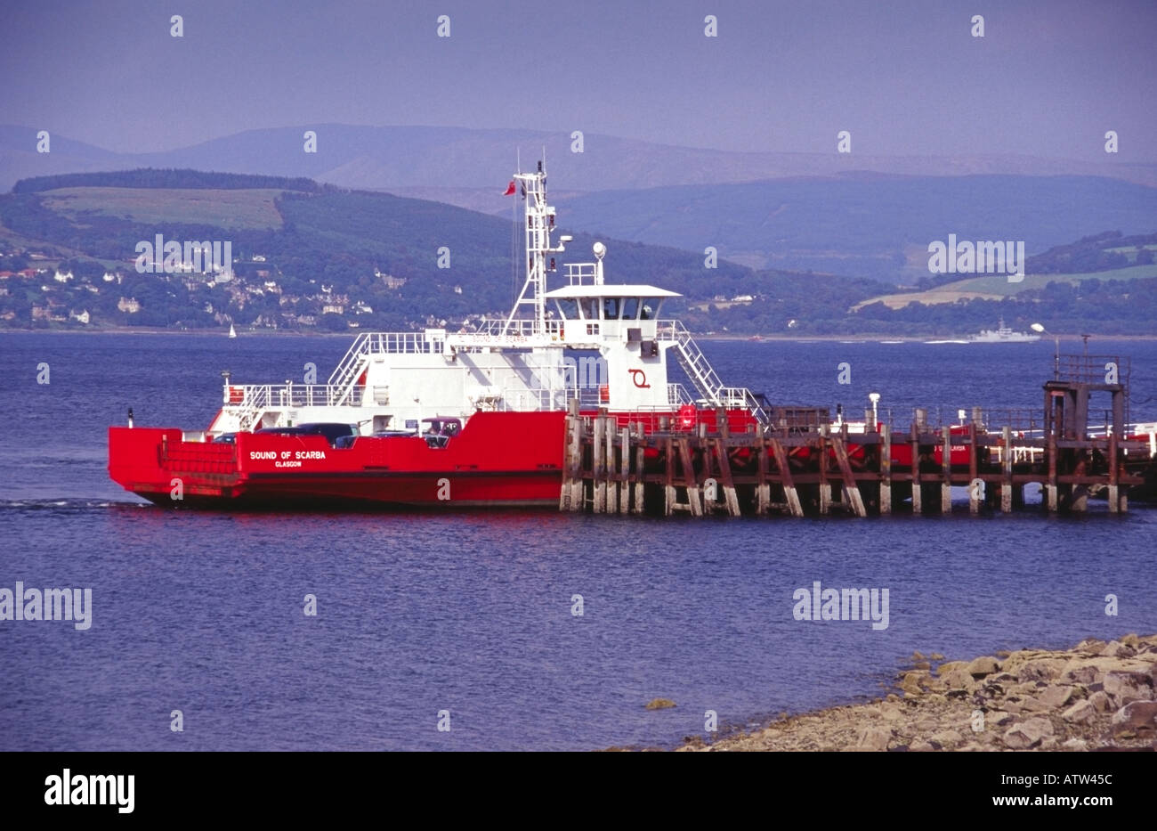 Dunoon gourock ferry hi-res stock photography and images - Alamy