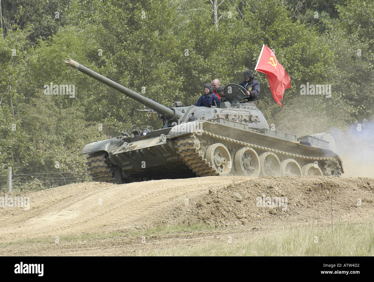 Russian T 55 medium tank Stock Photo - Alamy
