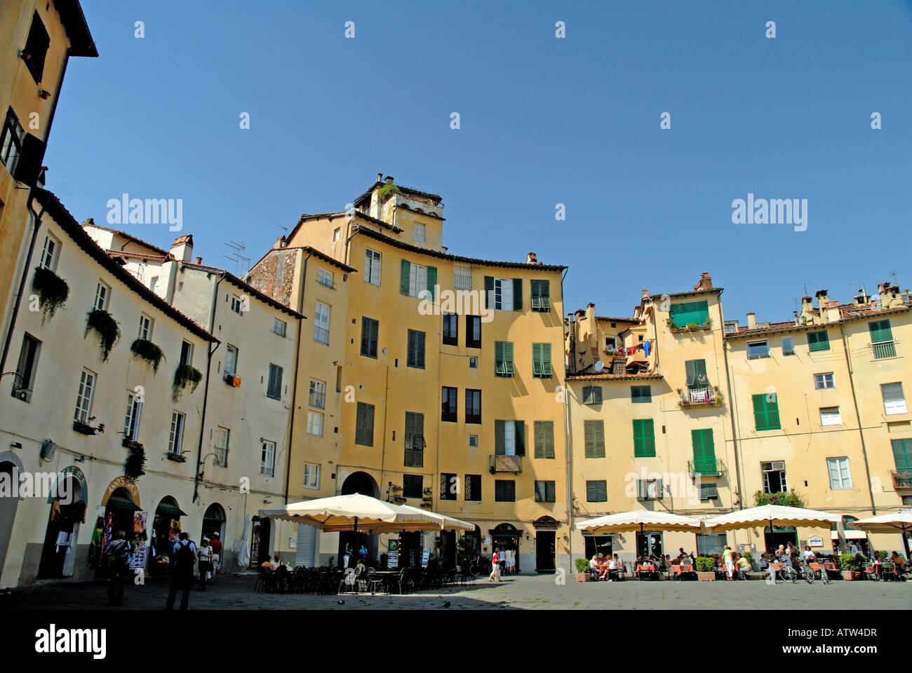 Lucca Piazza dell Anfiteatro Amphitheatre Lucca Tuscany Italy Stock ...