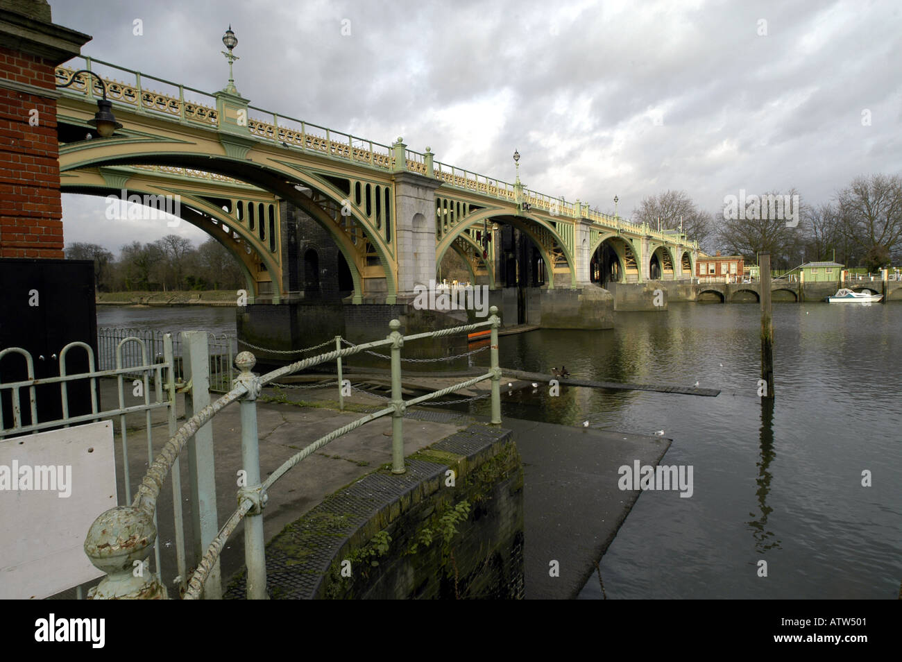 Richmond Bridge spanning the Thames in London since 1777 Stock Photo ...