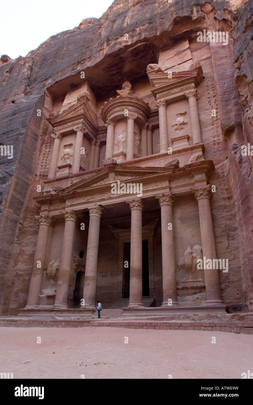 The Treasury Petra Jordan Stock Photo - Alamy