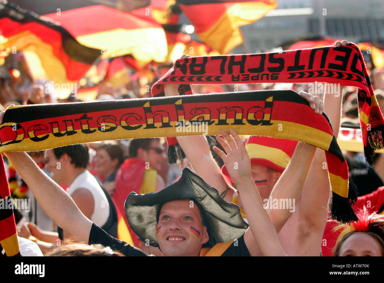 german soccer fans celebrating the world cup 2006 Stock Photo - Alamy