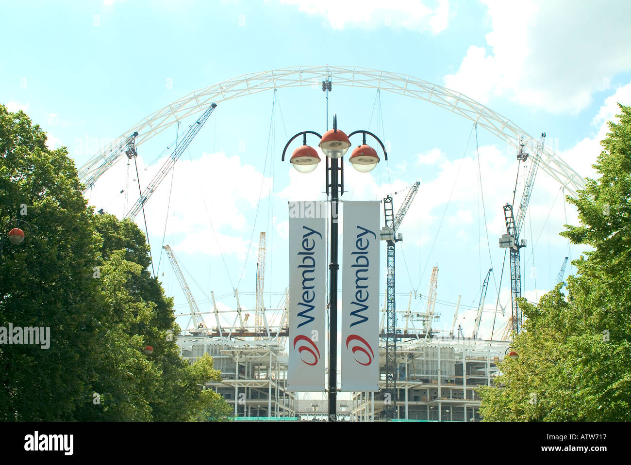 construction of Wembley stadium Stock Photo - Alamy
