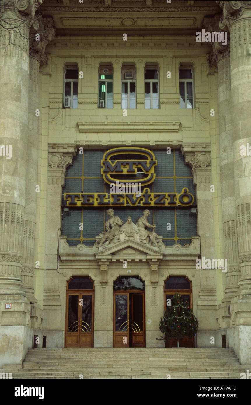 Mtv building hi-res stock photography and images - Alamy