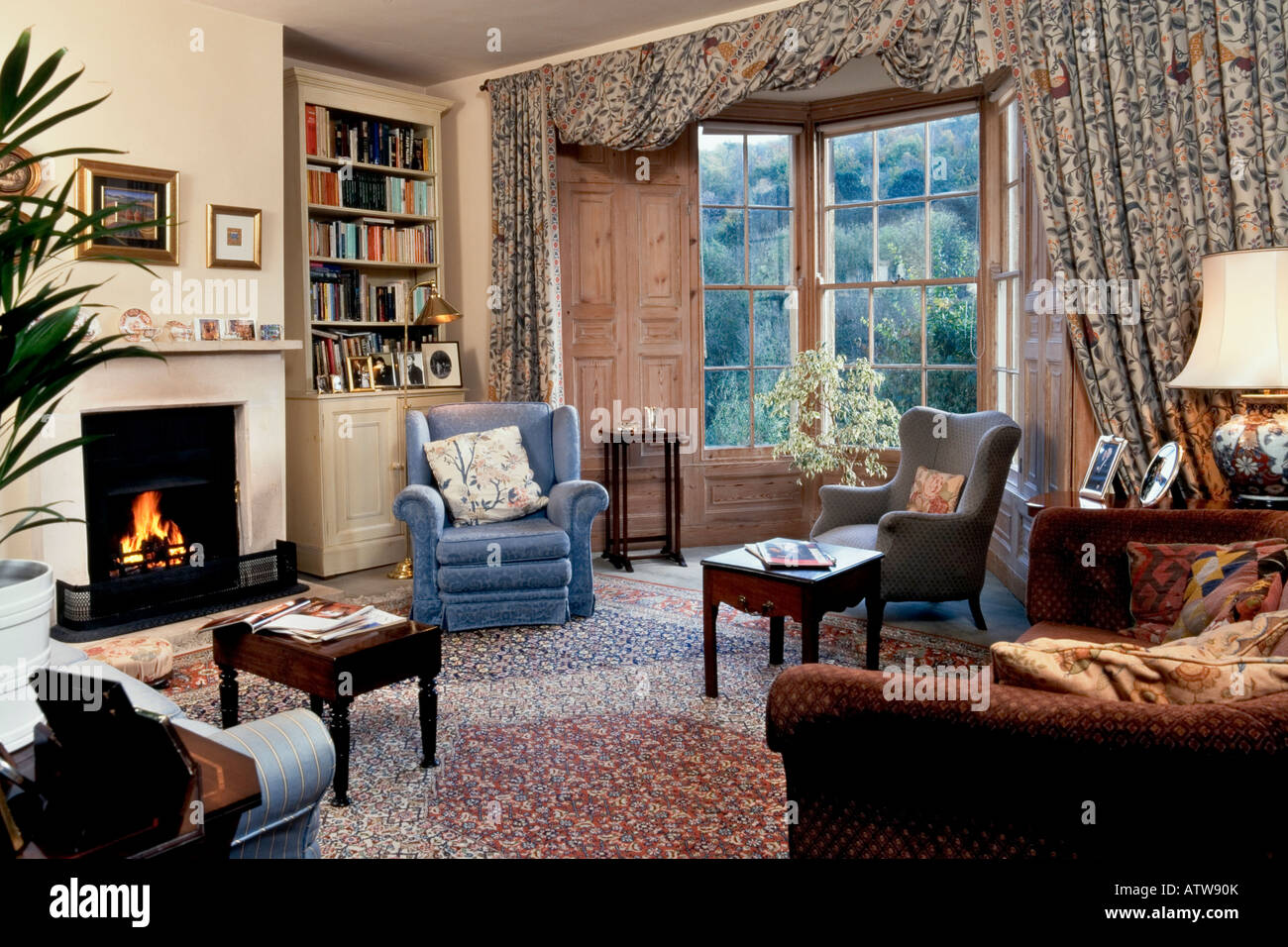 Domestic interior, large traditional drawing room Stock Photo - Alamy