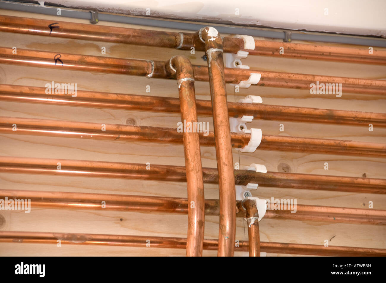 Copper pipework hi-res stock photography and images - Alamy