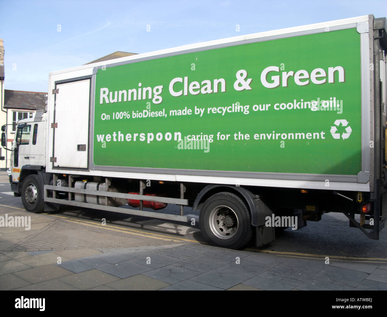 Wetherspoons beer delivery lorry running on 100 biodiesel fuel from ...