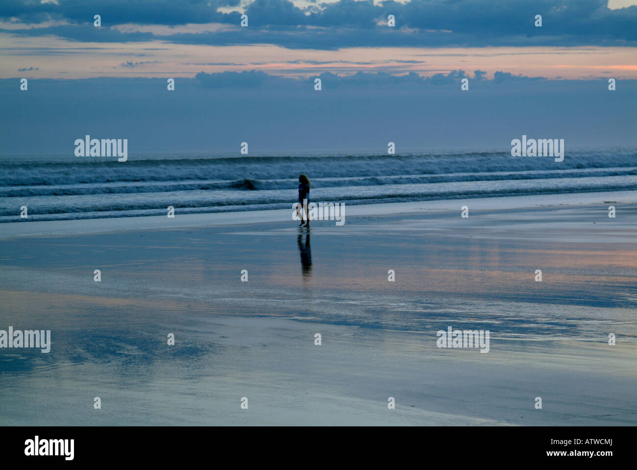 Sunset on Llangennith beach Stock Photo - Alamy