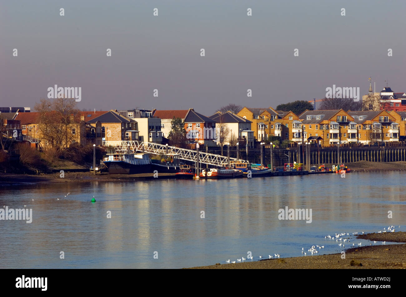 Chiswick river thames london hi-res stock photography and images - Alamy