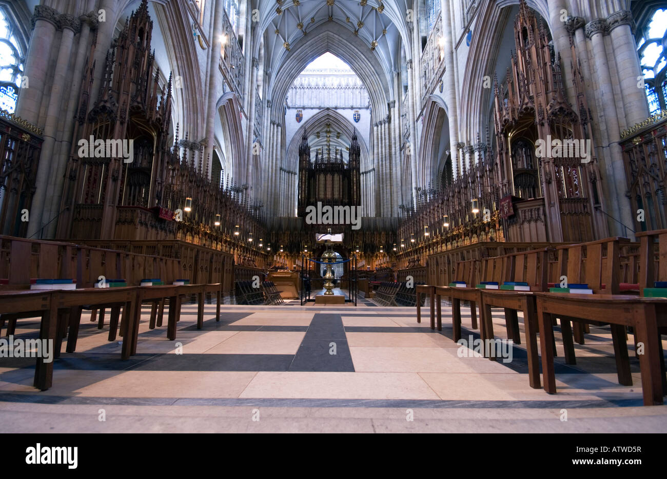 York Minster inside Stock Photo - Alamy