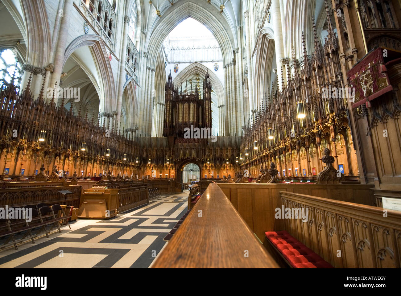 York Minster inside Stock Photo - Alamy