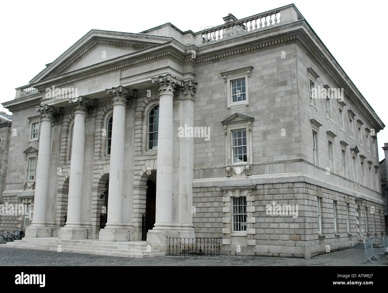 Trinity college chapel dublin hi-res stock photography and images - Alamy