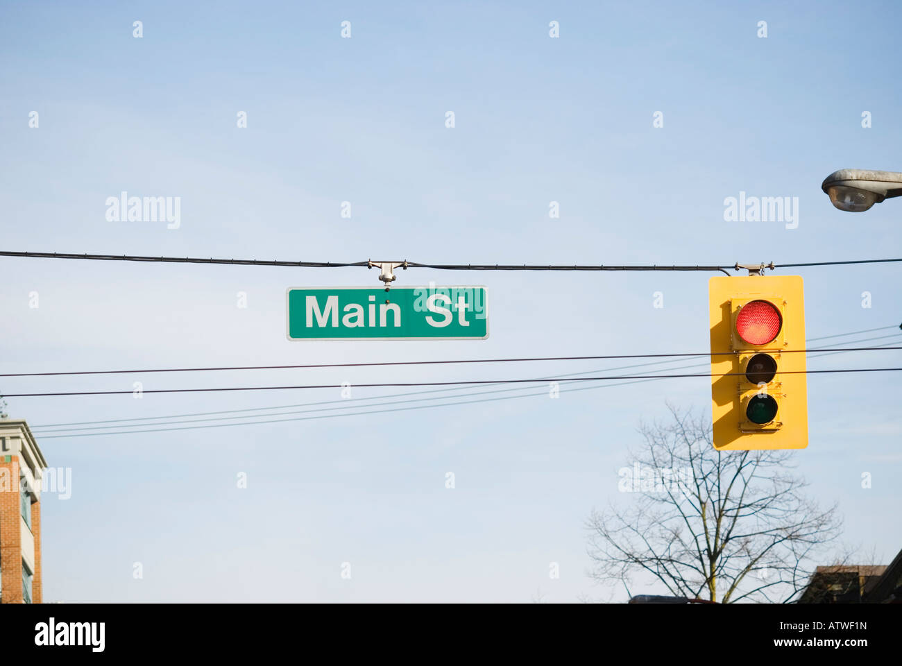 Street light daytime hi-res stock photography and images - Alamy