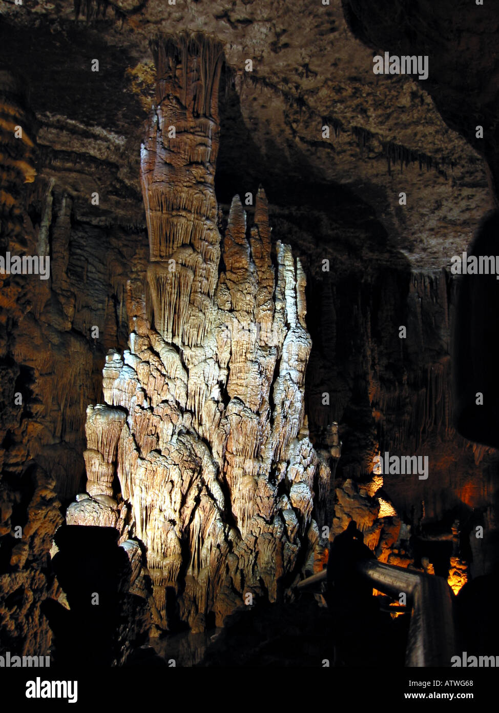 Flowstone hi-res stock photography and images - Alamy