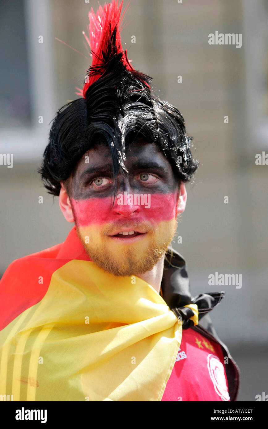 german soccer fans celebrating the world cup 2006 Stock Photo - Alamy