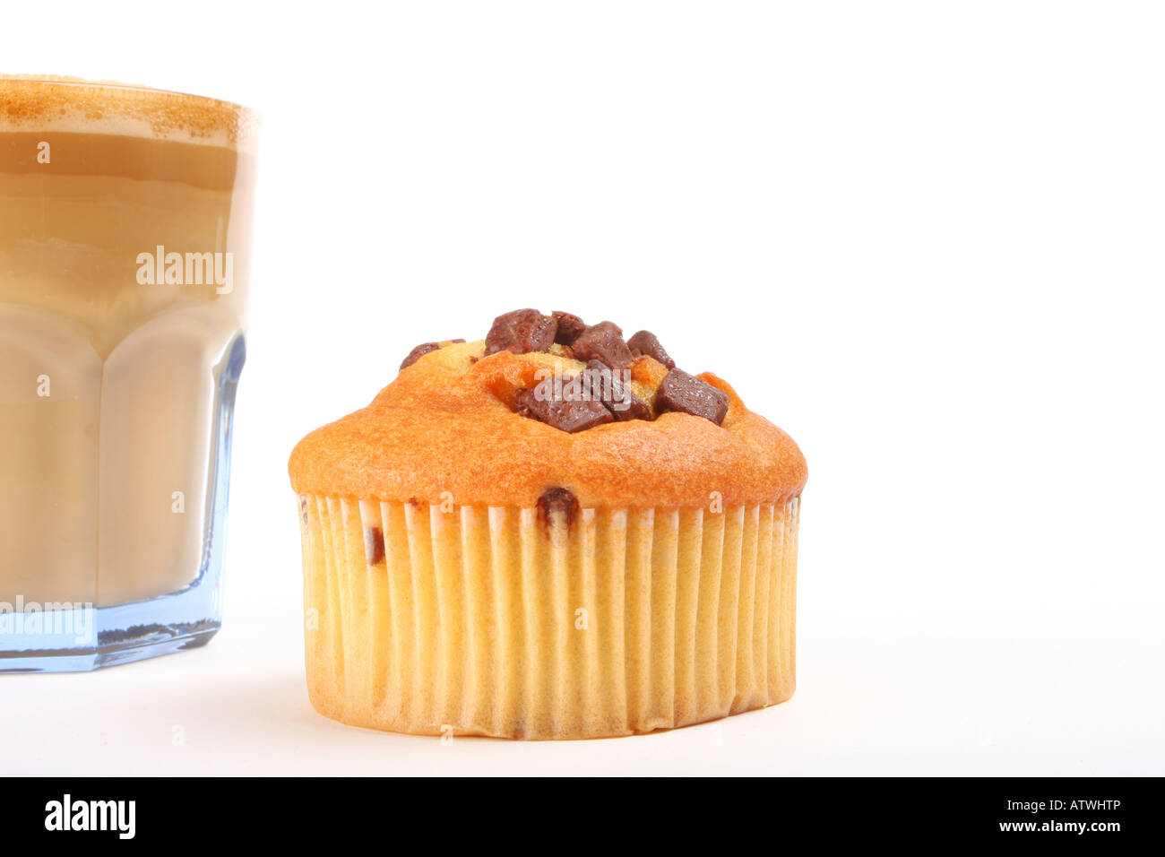 A cup of coffee with muffin isolated on white Stock Photo - Alamy