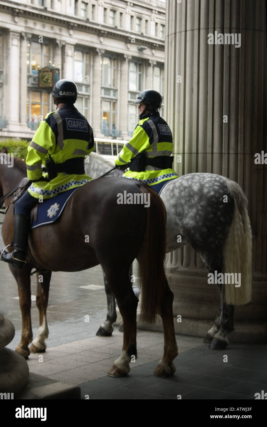 Mounts mounted hi-res stock photography and images - Alamy