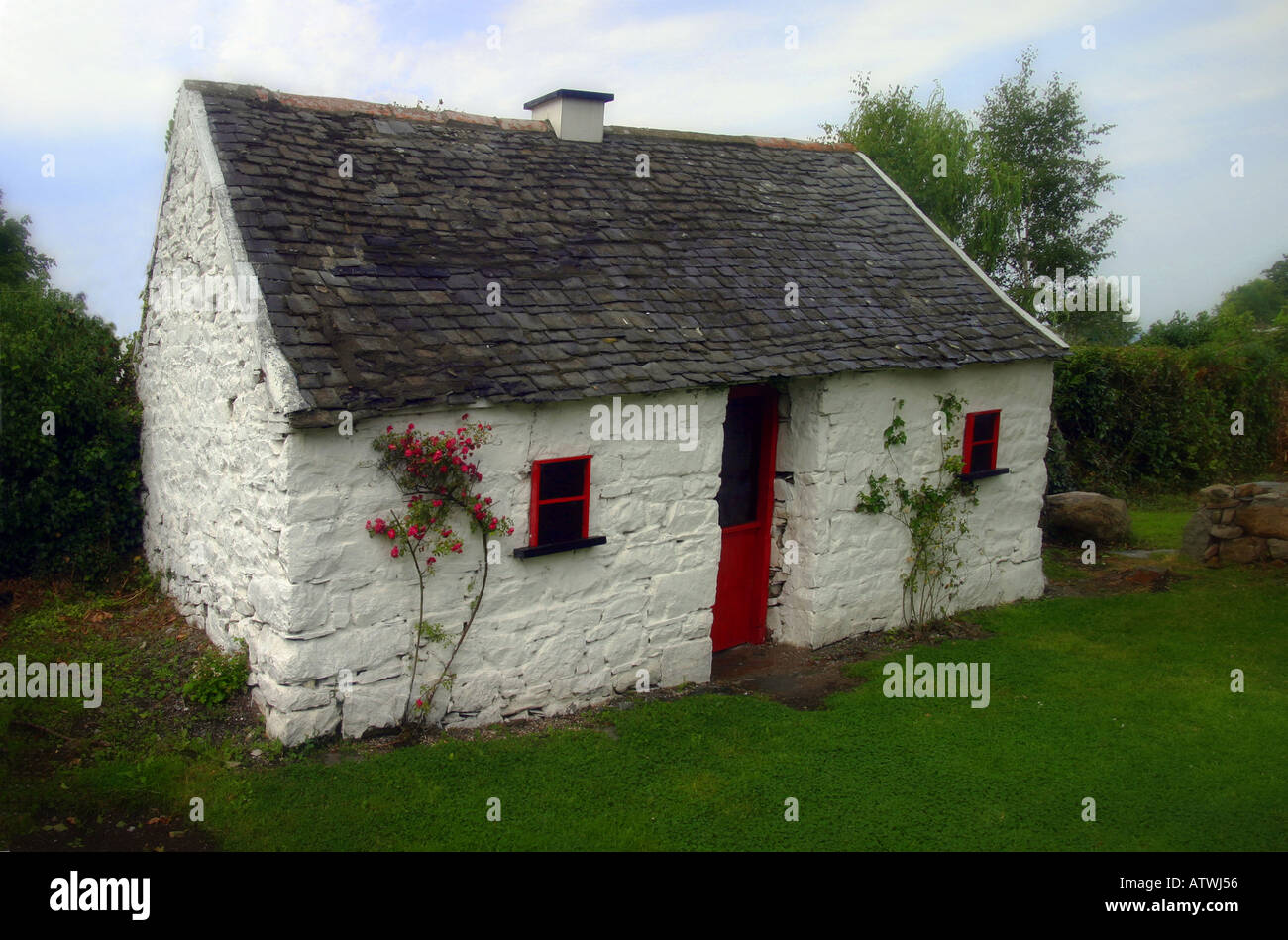 Whitewashed Country Cottage Stock Photo - Alamy
