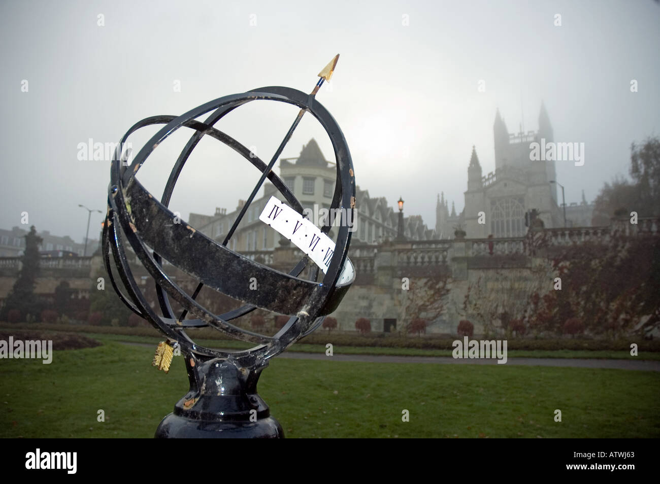 Sphere on plinth hi-res stock photography and images - Alamy
