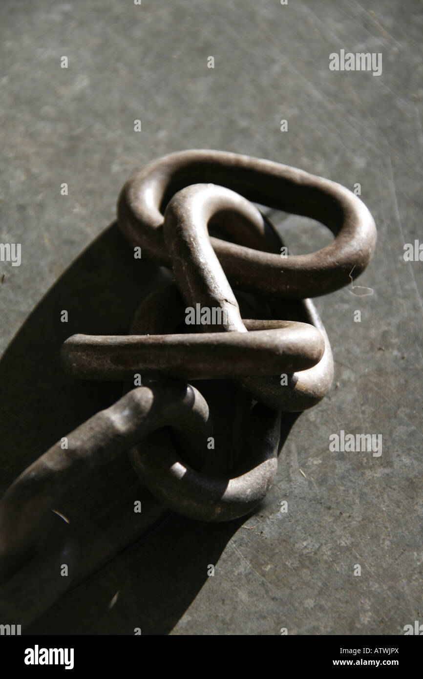 old metal chain Stock Photo - Alamy