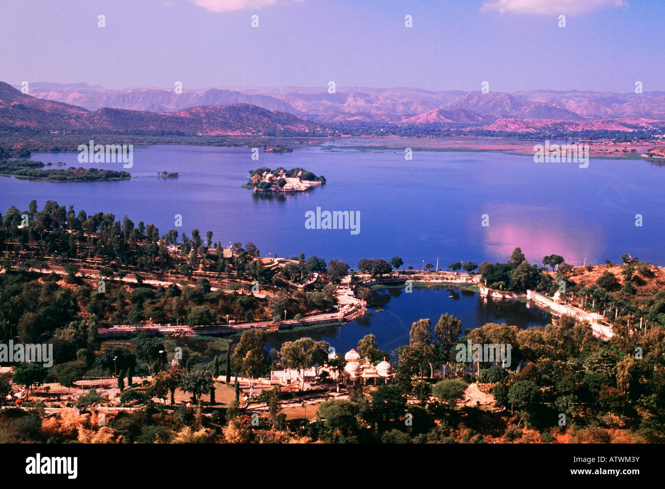 Lake Pichola, Udaipur, Rajasthan, India Stock Photo - Alamy